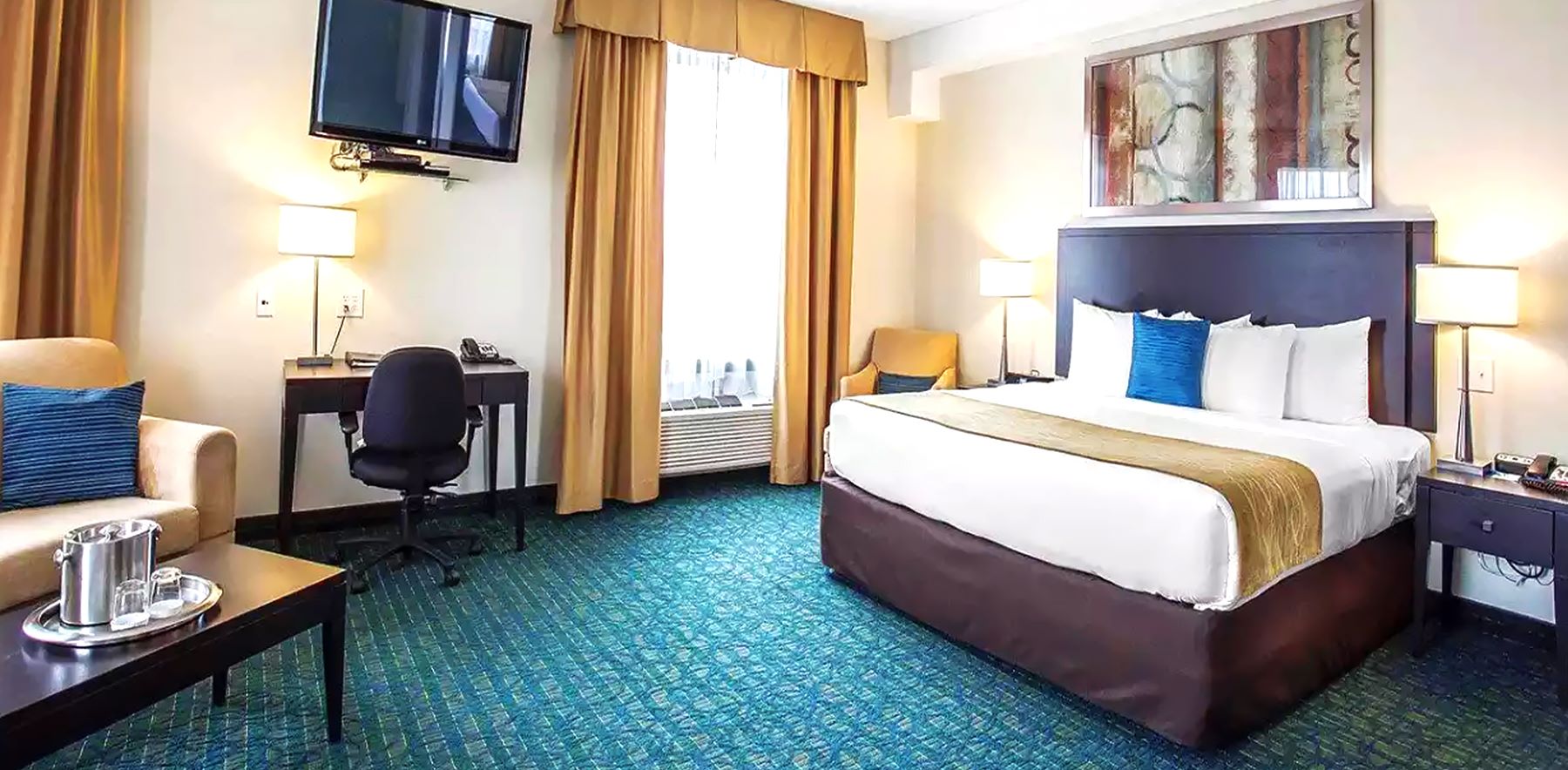 Halifax Hotels - OFFICIAL WEBSITE | Comfort Hotel Bayer's Lake